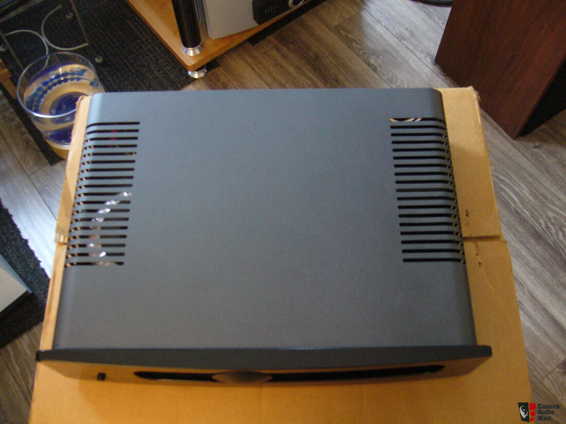 Synthesis Magnum 100 Integrated Hybrid Amp Photo #3000098 - Canuck ...