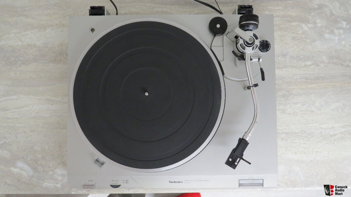TABLE-TOURNANTE Technics Turntable SL-D1 no cover Photo #3014250 ...