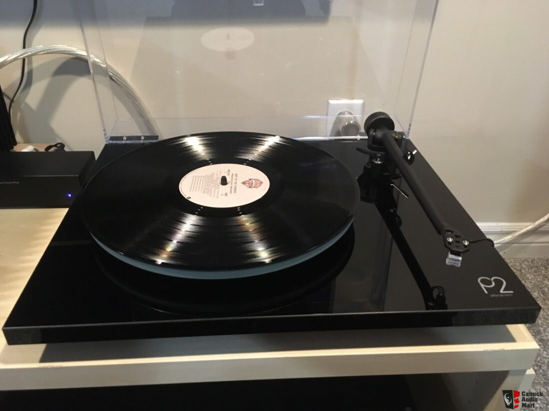 Almost Brand new Rega P2 in hi-gloss black Photo #3040154 - Canuck ...