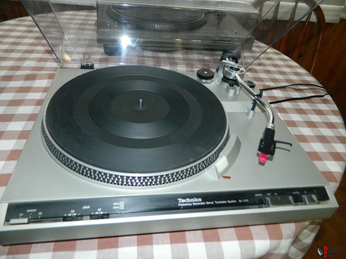 Technics SL 210 turntable With Original Box Photo #3050215 - UK Audio Mart