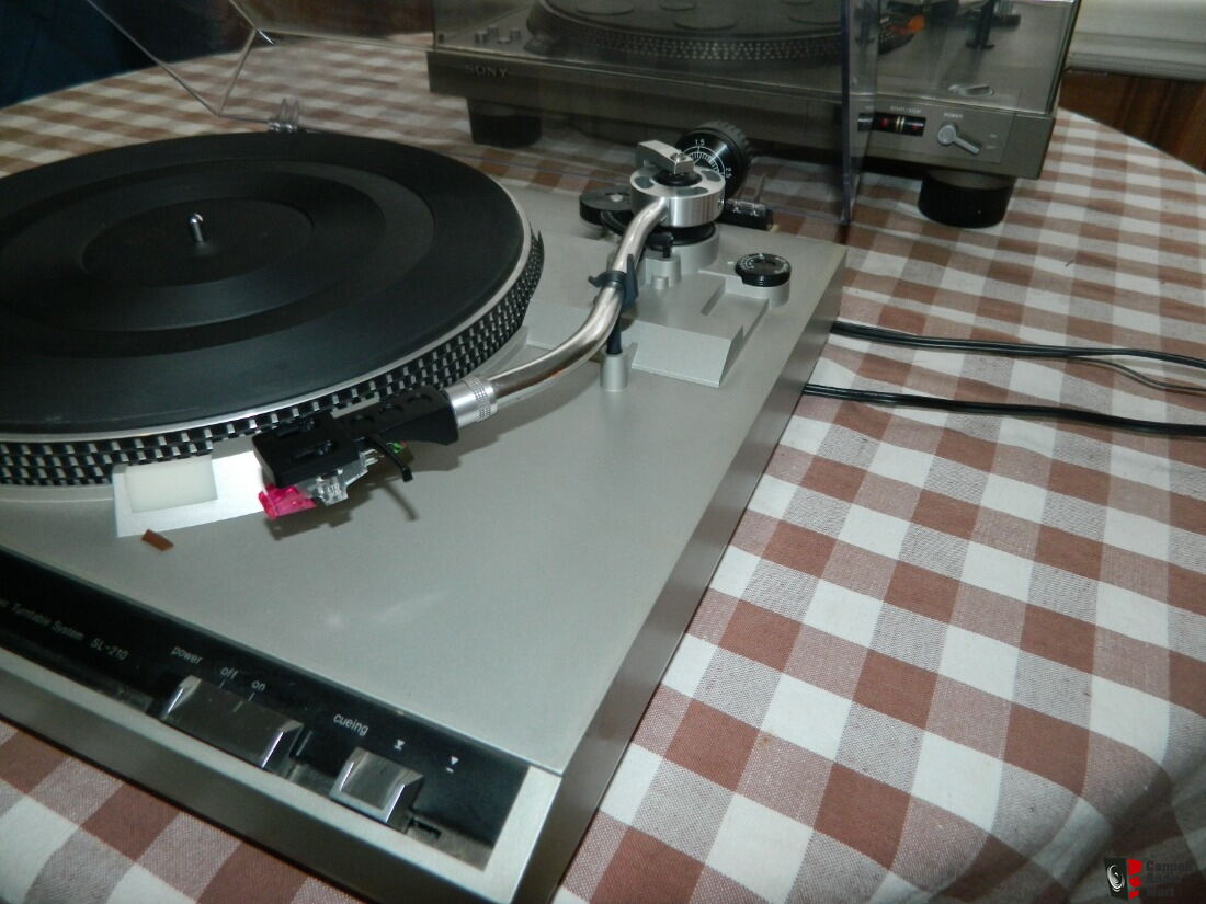 Technics SL 210 turntable With Original Box Photo #3050216 - UK Audio Mart