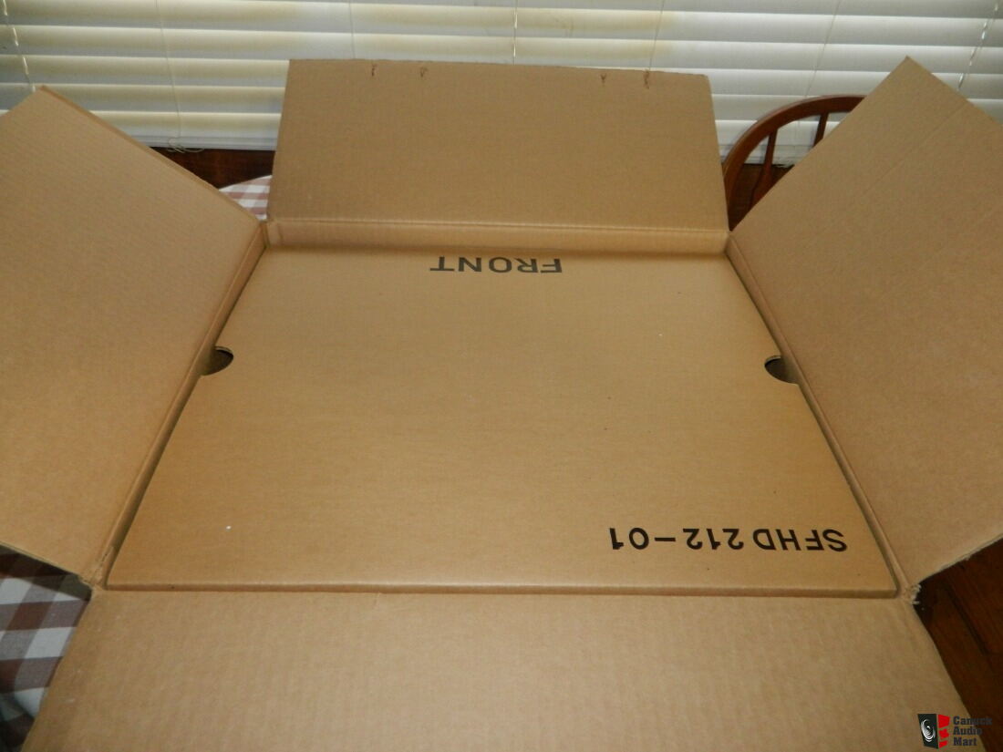Technics SL 210 turntable With Original Box Photo #3050220 - UK Audio Mart
