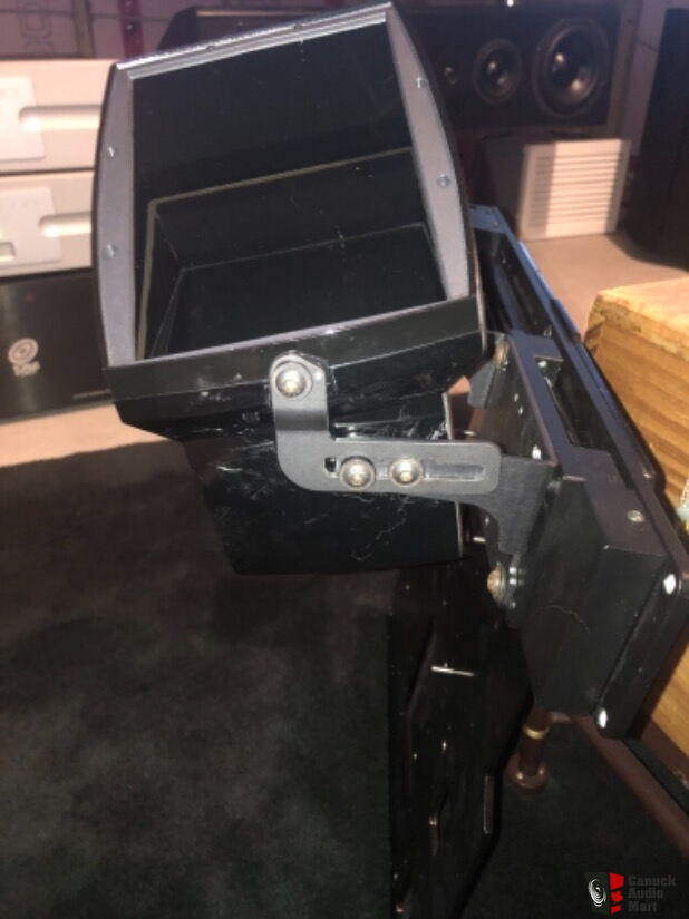 Panamorph DC1 anamorphic projector lens and motorized sled Photo ...
