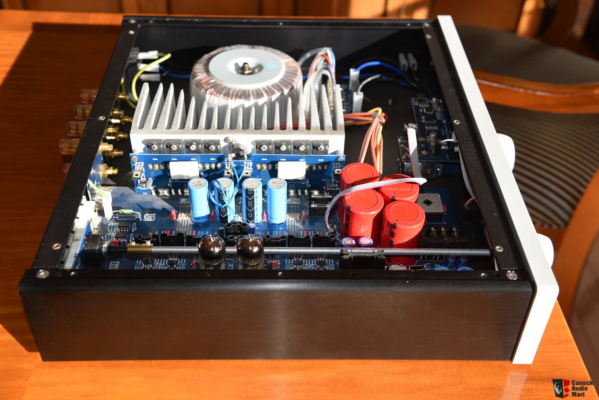 Unison Research Unico Nuovo 95w Photo #3057440 - UK Audio Mart