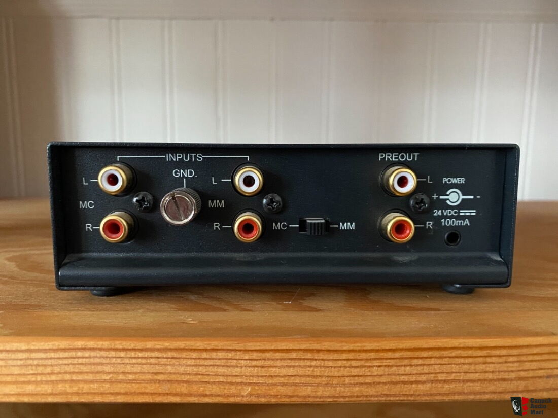 NAD Phono Preamp - PP 2i Photo #3069540 - Canuck Audio Mart