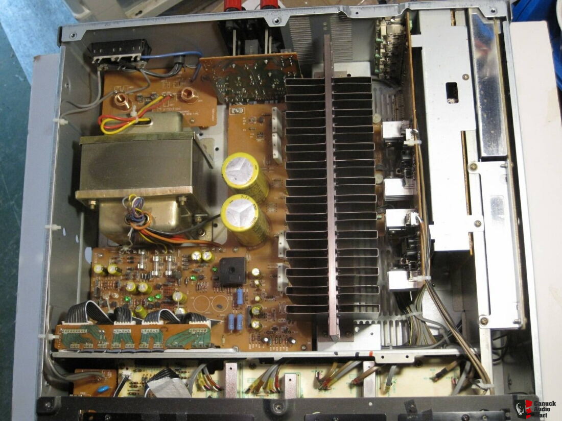 Pristine AKAI AM73 Reference Master Digital Integrated Amplifier Photo ...