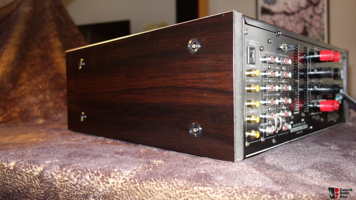 Pristine AKAI AM73 Reference Master Digital Integrated Amplifier Photo ...