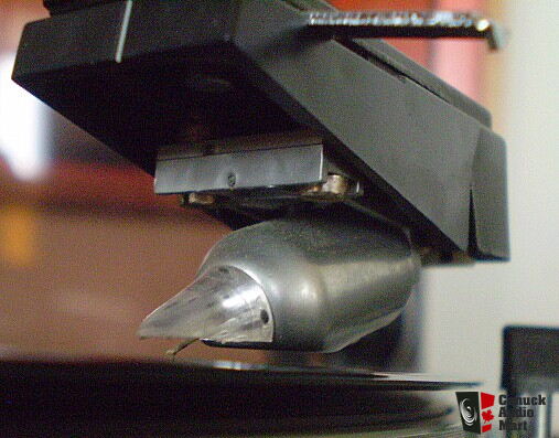 DUAL 1229 TOP MODEL TURNTABLE WITH B&O CARTRIDGE Photo #310138 - Canuck ...