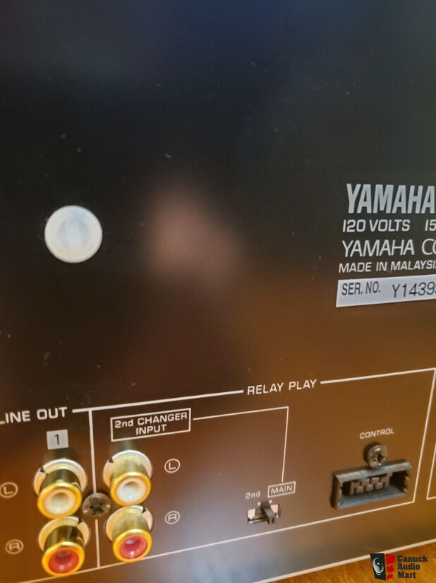 Yamaha CDM-900 cd player Photo #3102324 - Canuck Audio Mart