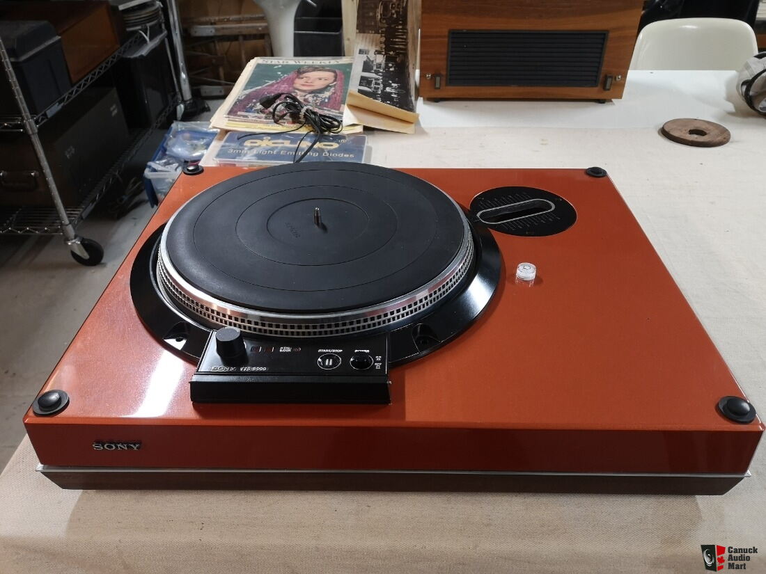 Sony TTS8000 turntable and T1000 base Photo #3130246 - Canuck Audio Mart