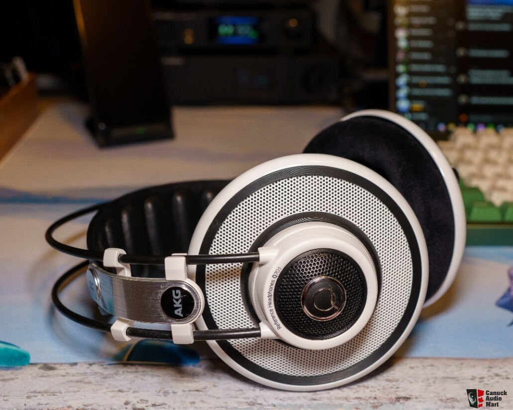 AKG Q701 White with original green cable