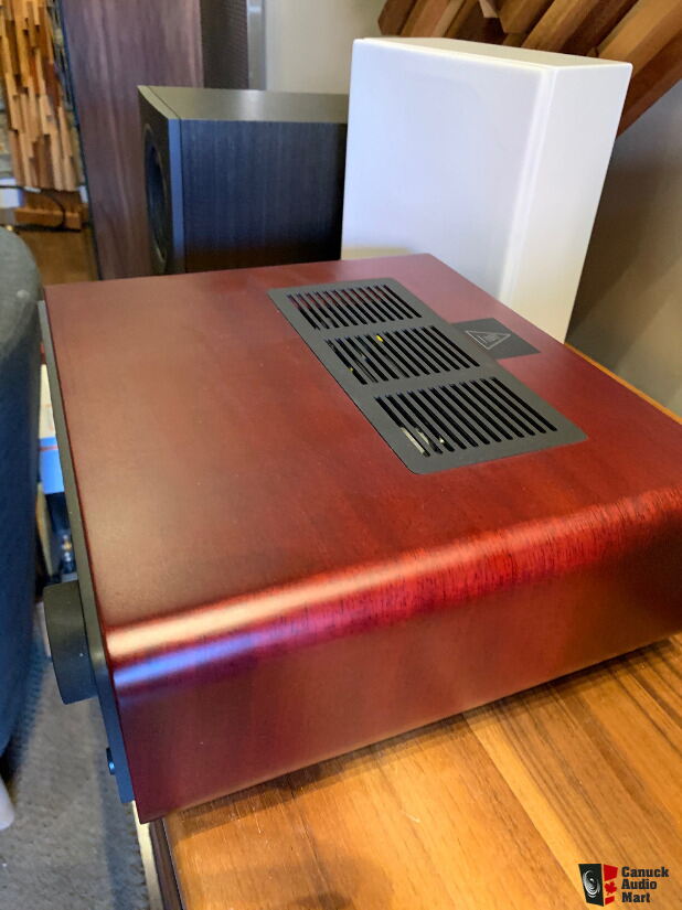 QUAD VENA-II WOOD - 45 x 2 Class A/B Integrated Amplifier - Mahogany ...