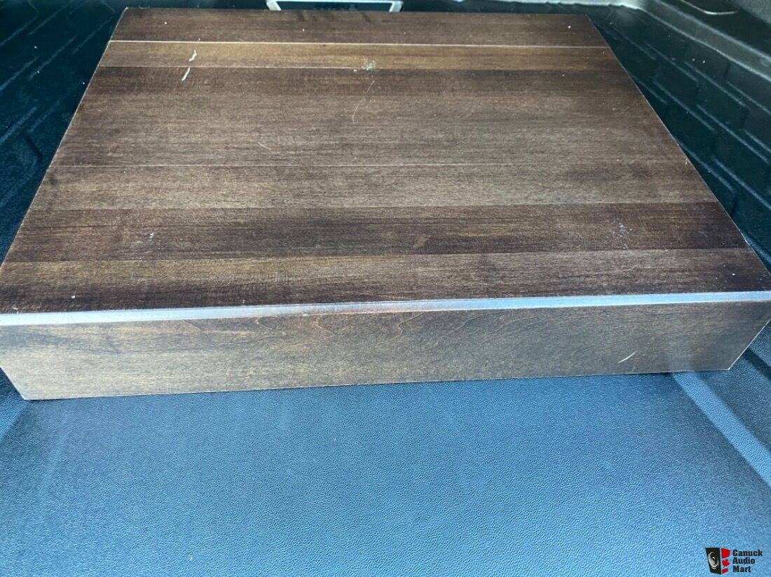 Turntable/Amp stand For Sale - Canuck Audio Mart