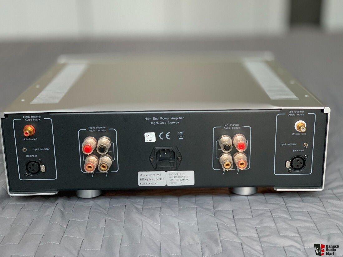 silver amp Hegel H20 & black preamp Hegel P30 combo Photo #3147199 ...