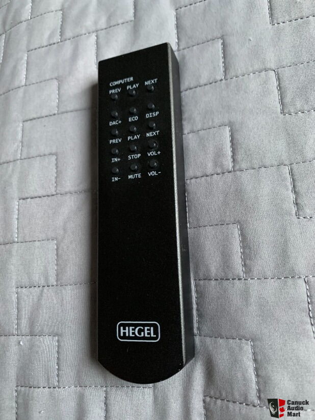 silver amp Hegel H20 & black preamp Hegel P30 combo Photo #3147199 ...
