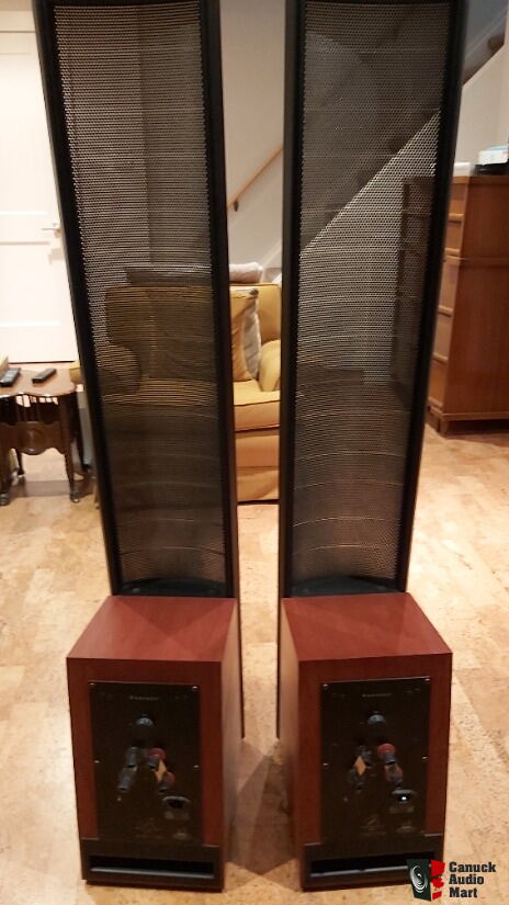 Martin Logan Vantage in cherry finish Photo #3147400 - Canuck Audio Mart