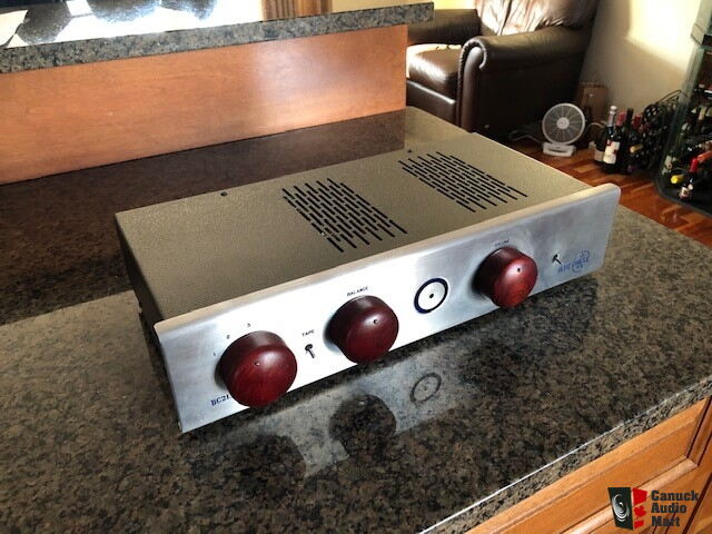 Blue Circle BC21.1 Tube Preamp, point to point wiring, sounds fantastic ...