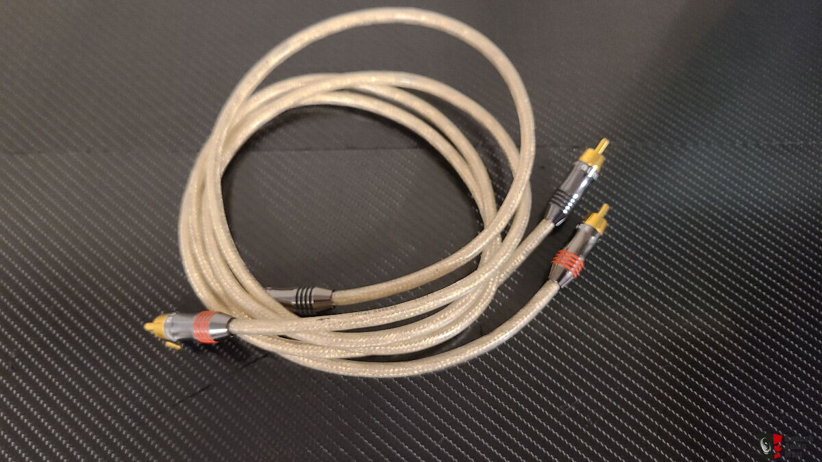 QED Qunex 3 30th Anniversary Interconnect Cables. 1 Meter. RCA Photo ...