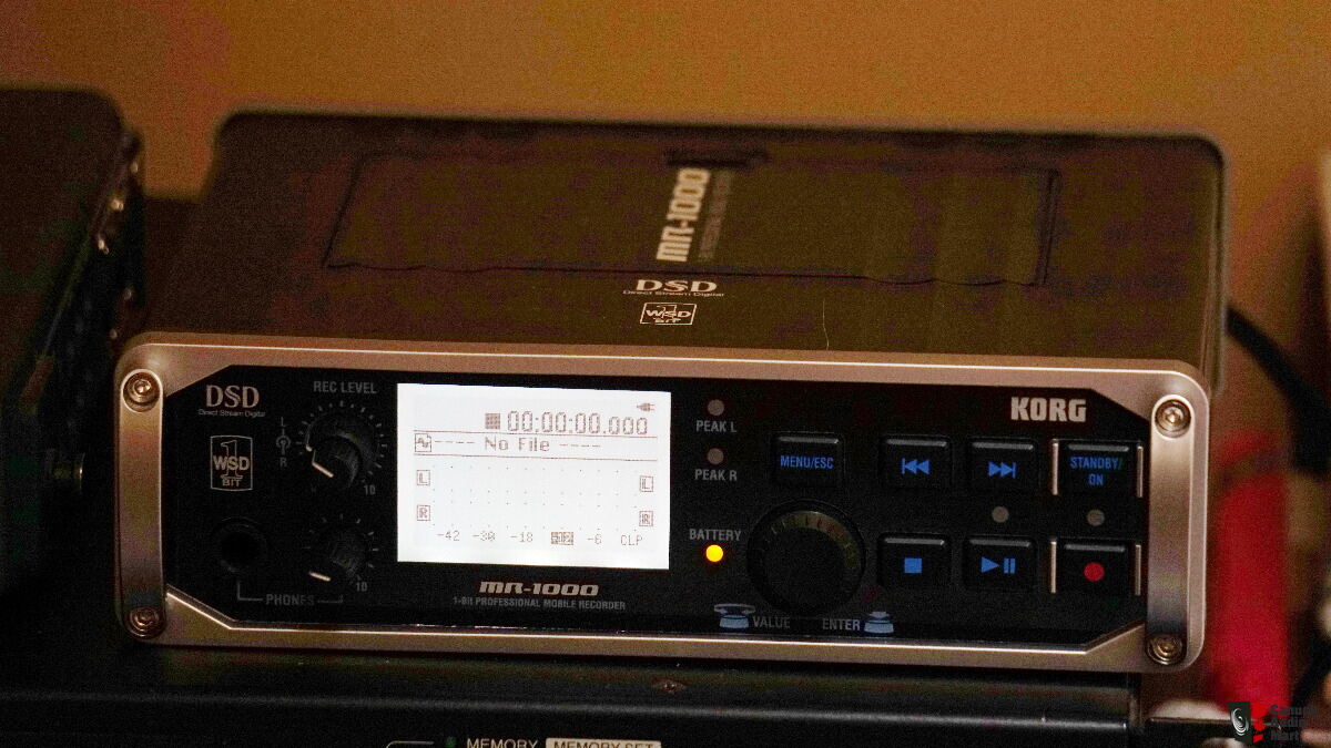 KORG MR 1000 HDD Recorder For Sale - Canuck Audio Mart