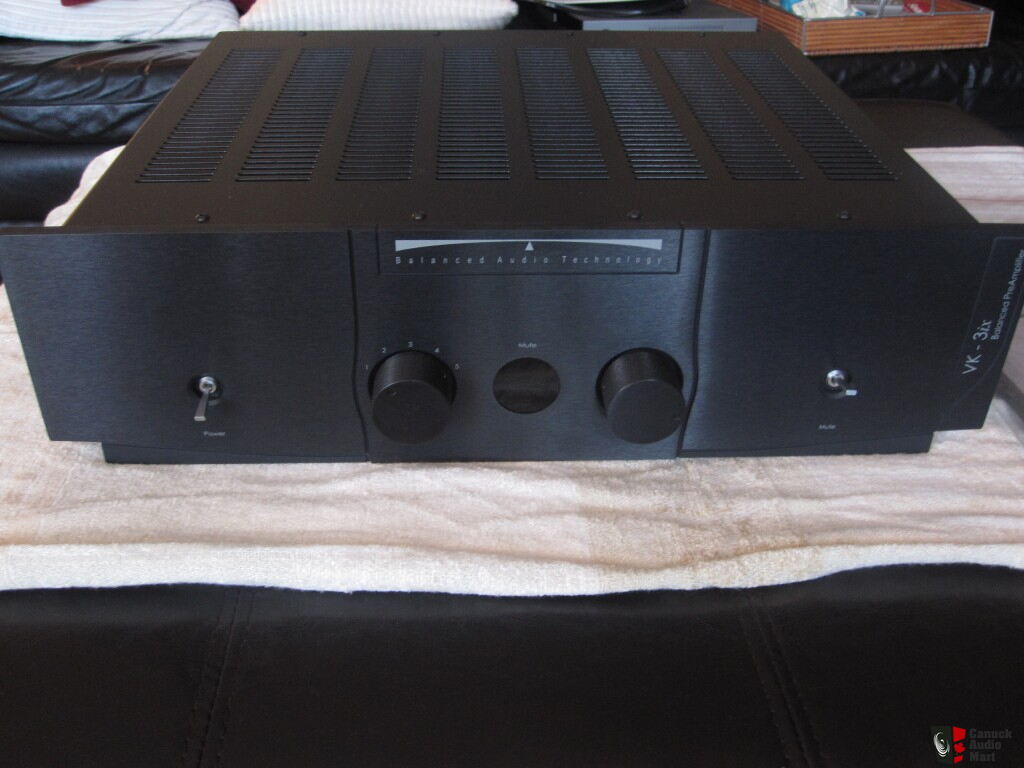 Bat Balanced Audio VK-3iX Tube Pre Amp Photo #318892 - Canuck Audio Mart