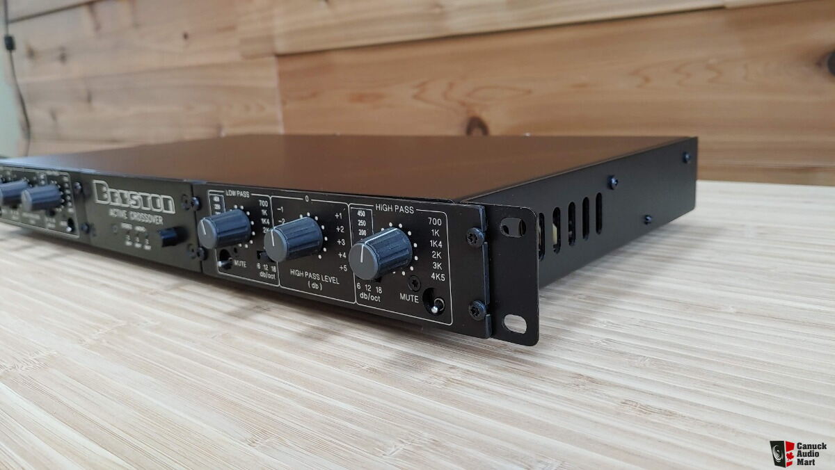Bryston 10B-STD PRO Electronic Crossover Photo #3196428 - UK Audio Mart