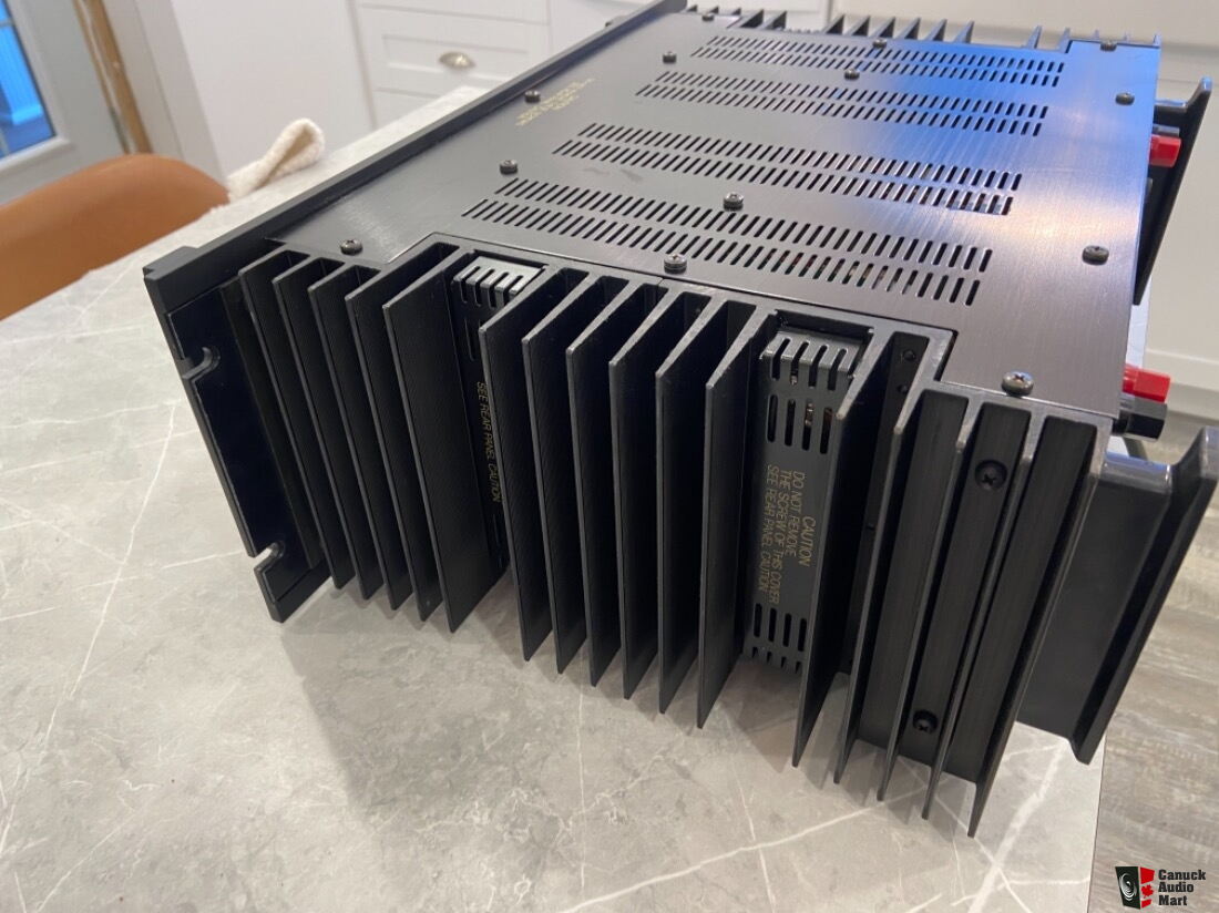 Yamaha P2200 POWER Amp perfect working,,very nice,,pc2002m brother ...