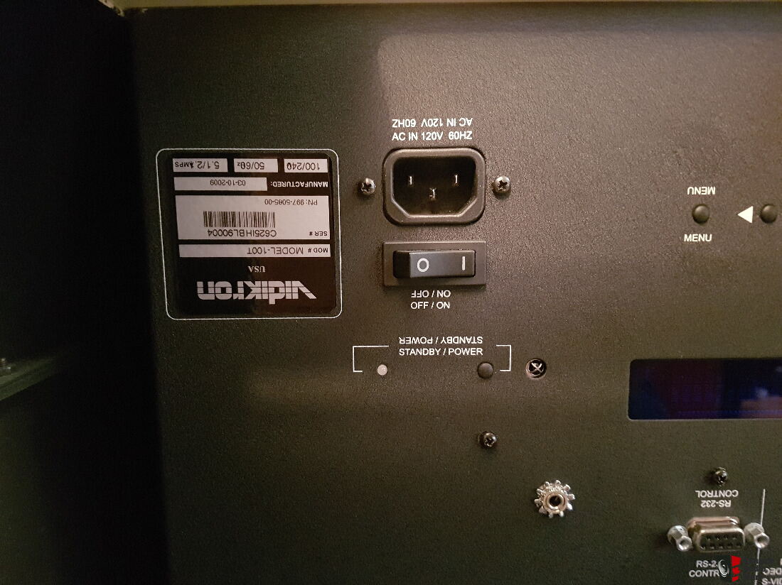 Vidikron Model 100T Home Theatre Projector Photo #3203887 - Canuck ...