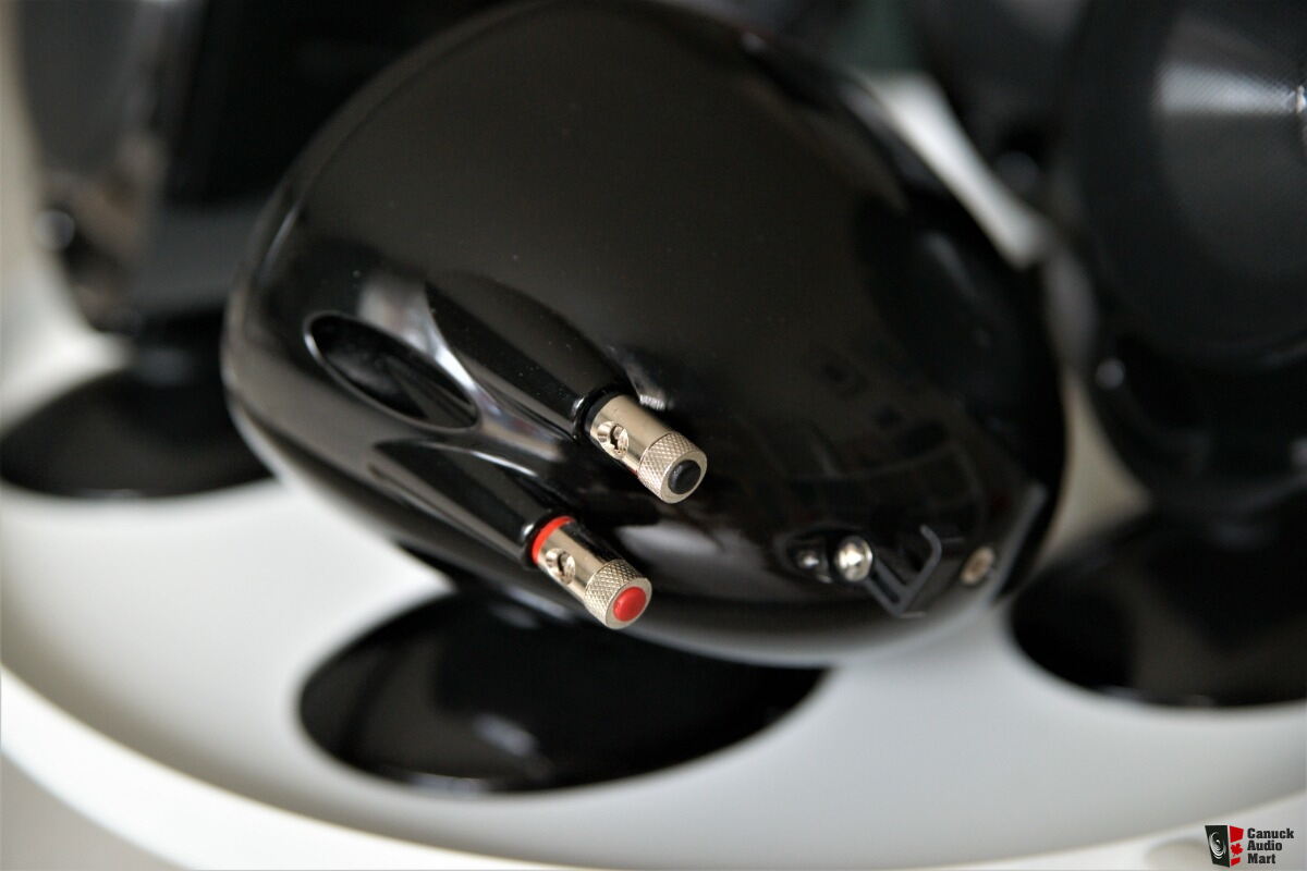 KEF HTS/HTC 2001.3 Surround & Centre Speakers Photo #3212930 - Canuck ...