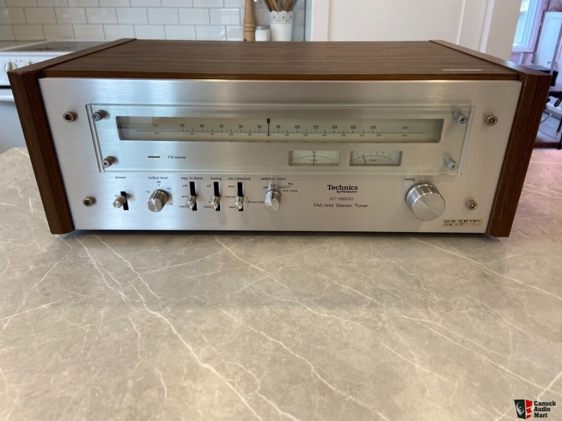 Technics ST-8600 TUNER PERFECT WORKING and NON SMOKING HOUSE free ...