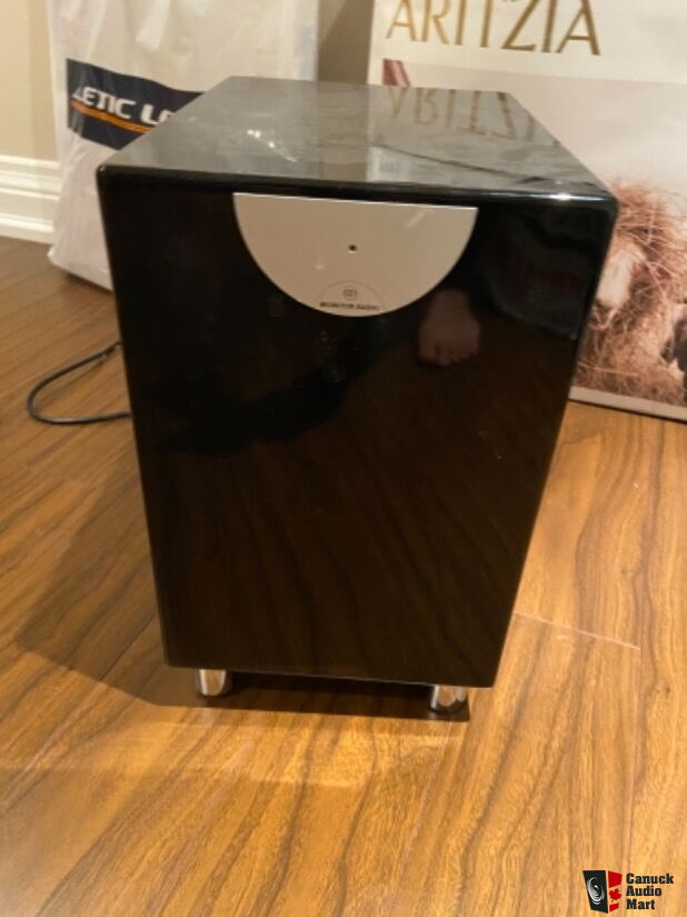 Free but not working Monitor Radius 360 subwoofer piano black For Sale ...