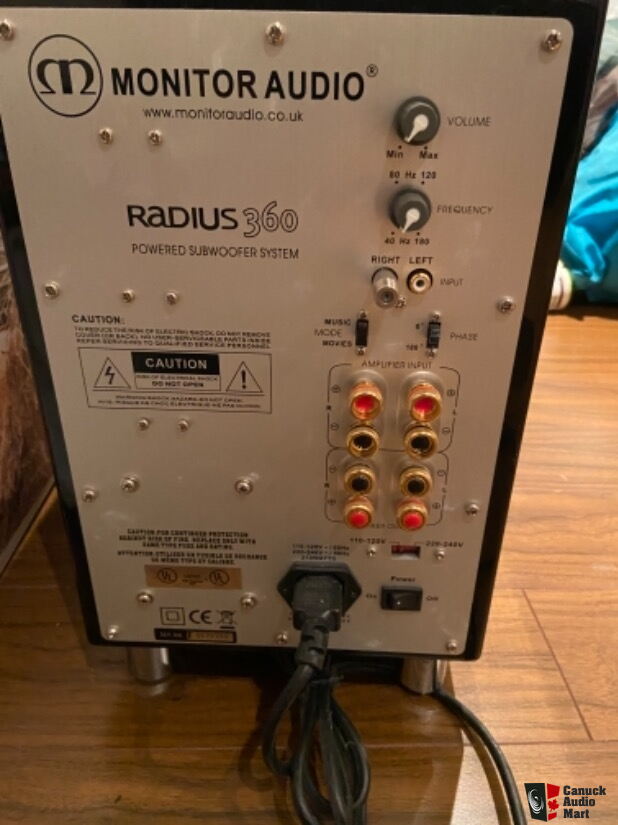 Free but not working Monitor Radius 360 subwoofer piano black Photo ...