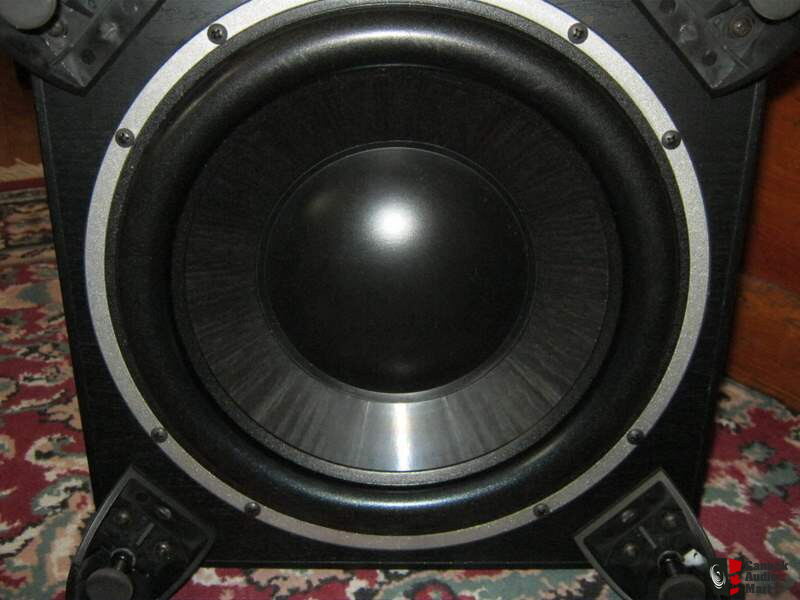Paradigm UltraCube 10 – Subwoofer Photo #326066 - Canuck Audio Mart