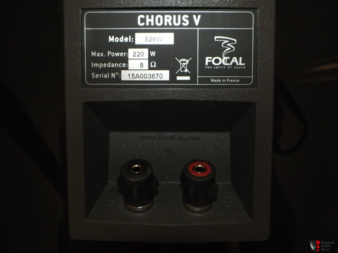 Focal 826W floorstanders in Imperial Red finish Photo #3265598 - UK ...