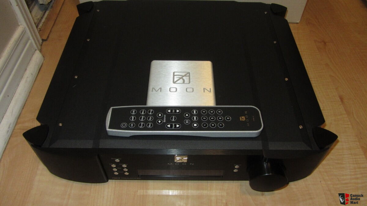 SimAudio Moon 740P preamplifier Photo #3271422 - Canuck Audio Mart