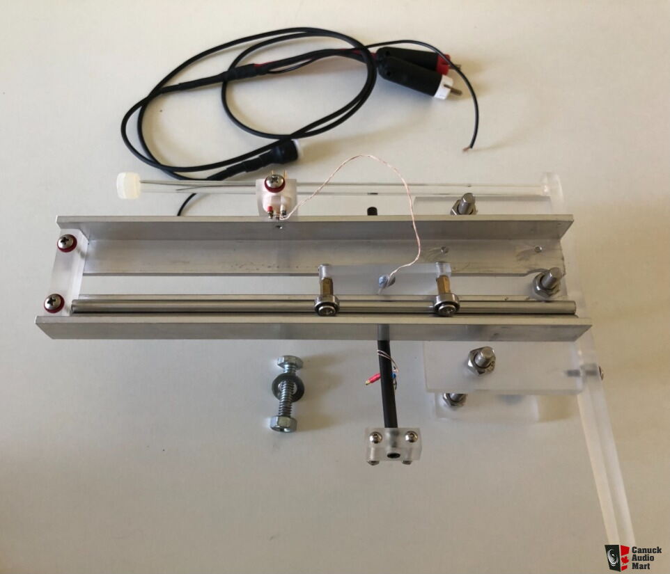 Linear tracking tonearm with cardas din tonearm cable Photo #3289652 ...
