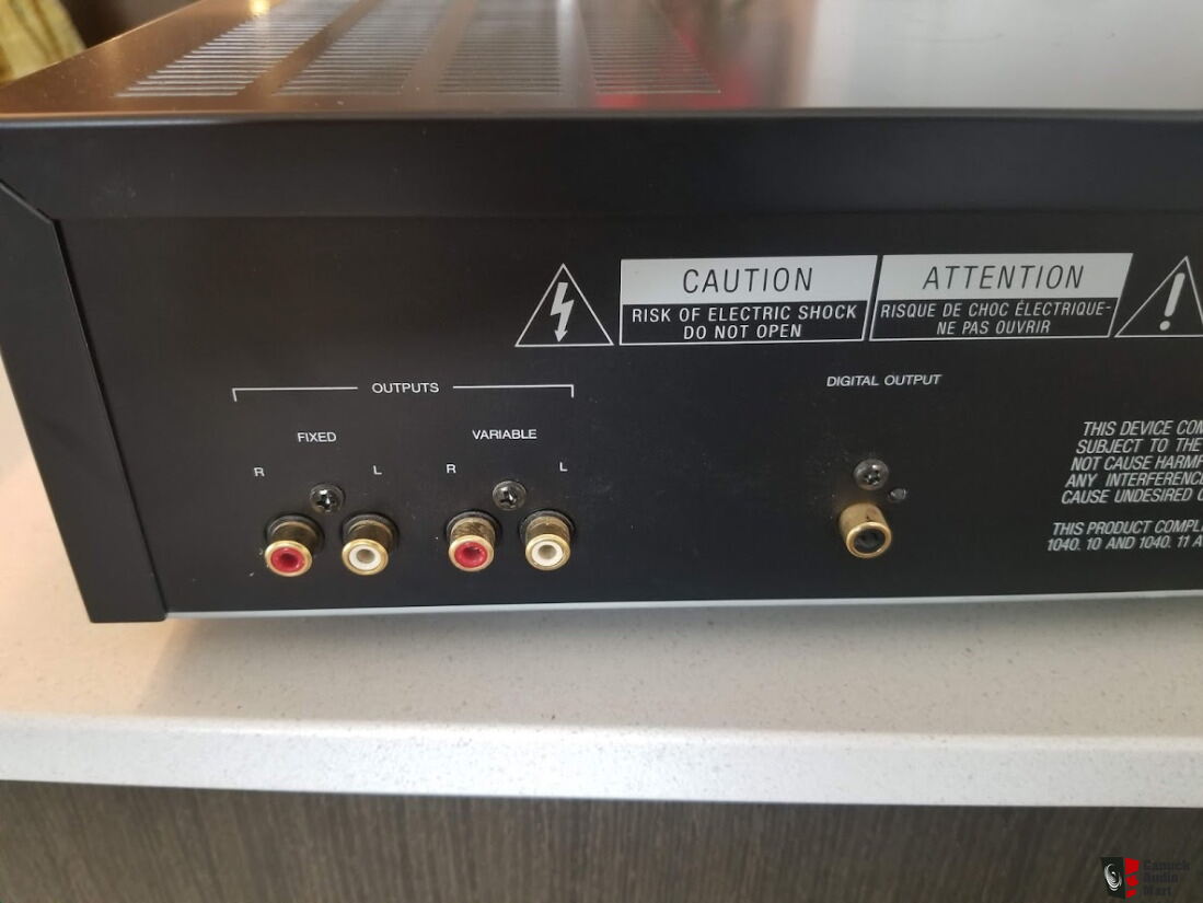 Carver SD/A-390T Vacuum Tube Disc Player Photo #3316943 - Canuck Audio Mart