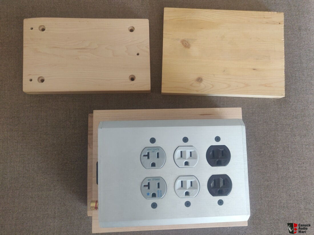 Audio Sensibility upgraded power outlets Photo #3321201 - Canuck Audio Mart