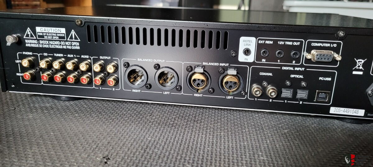 Rotel RB-1552MKII stereo amp Rotel RC-1570 Pre Amp Photo #3326588 ...
