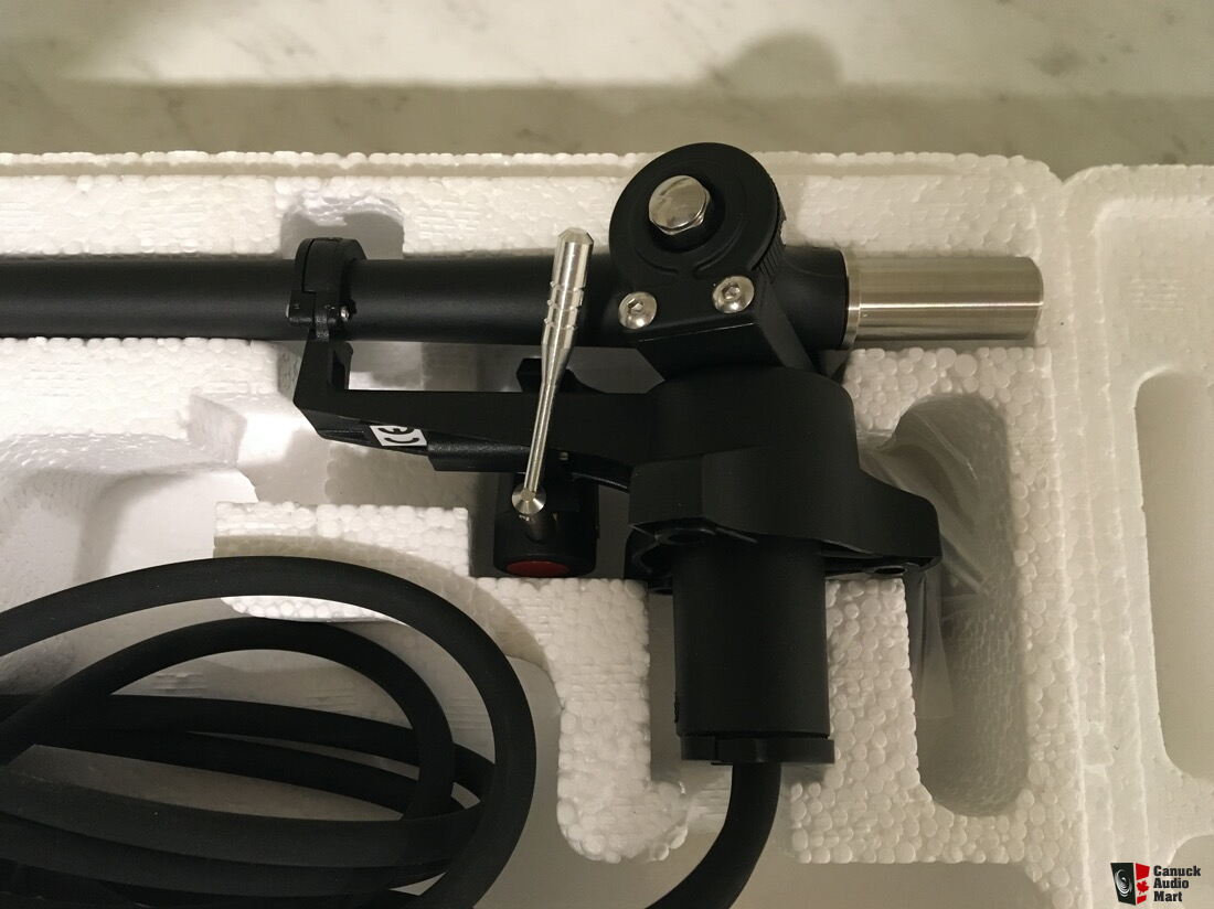 Rega/Moth J.A. Michell tonearm RB330 Photo #3327853 - UK Audio Mart