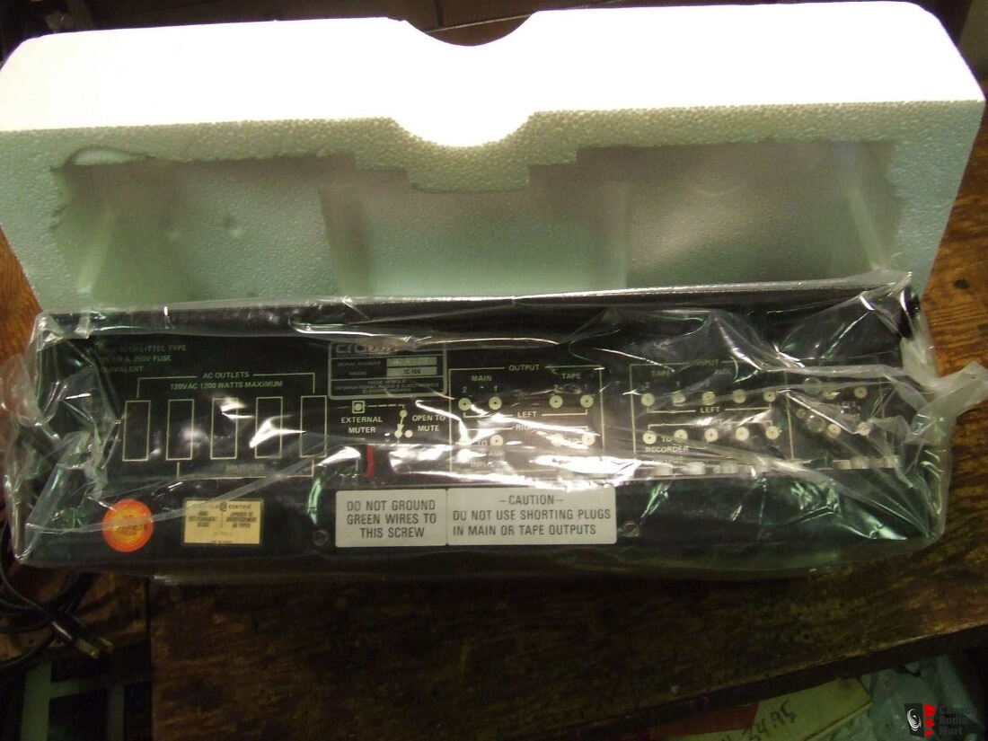 BEAUTIFUL Crown Audio Set - IC-150 / D-150A / RARE OC-150 / Manuals ...