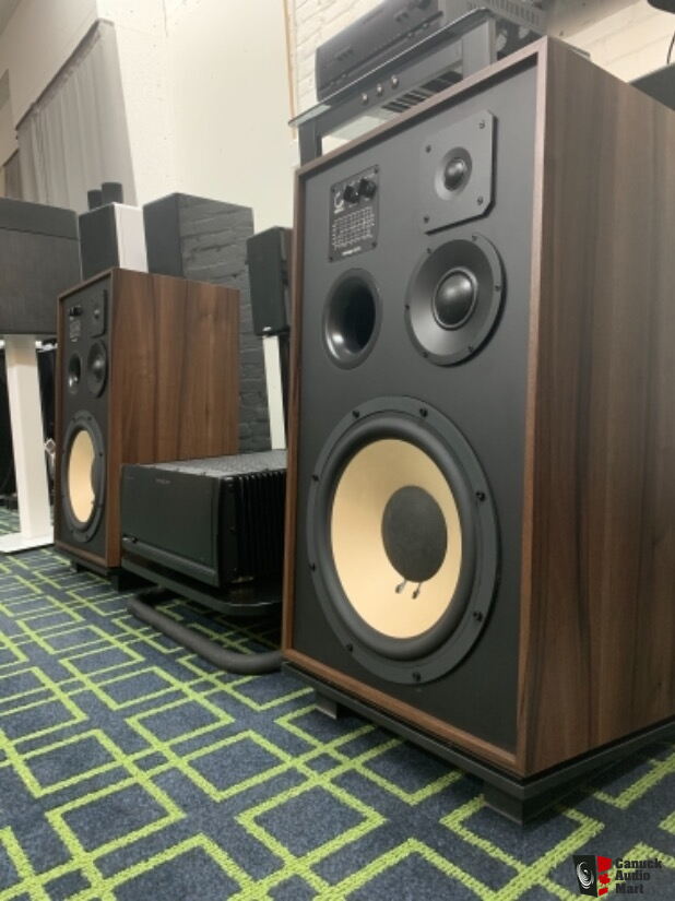 Parasound A 21+ Stereo Power Amplifier Halo Photo #3350301 - Canuck ...