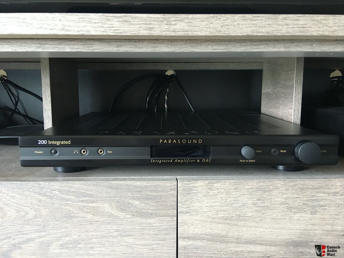Parasound NewClassic 200 Integrated Amplifier & DAC For Sale - Canuck ...
