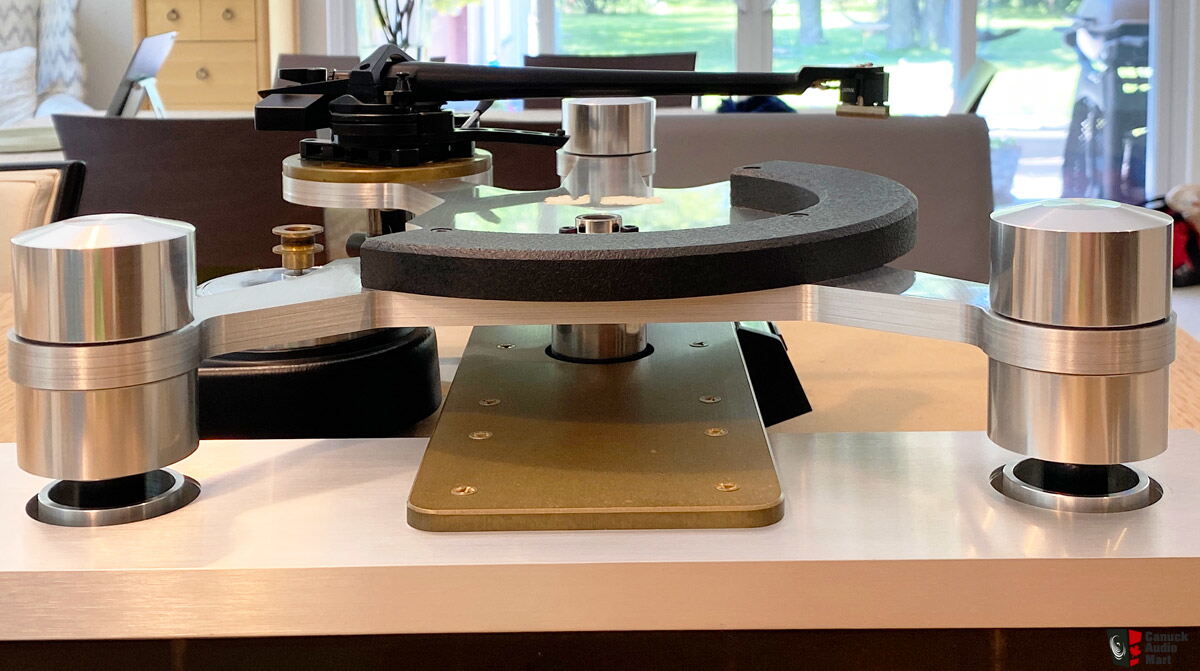 A very special Oracle DELPHI MKIII Turntable Photo #3364029 - UK Audio Mart