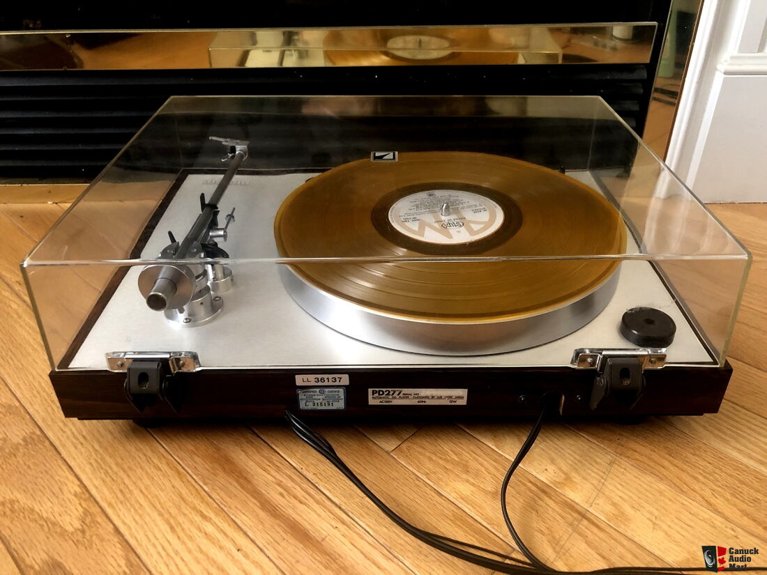 Luxman PD-277 Direct Drive Fully-Auto Turntable in Pristine Condition ...
