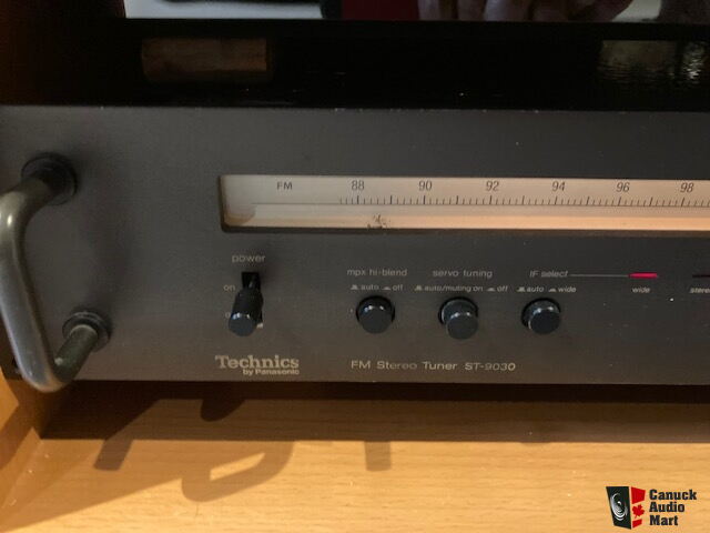 Technics ST 9030 FM stereo tuner Photo #3457389 - Canuck Audio Mart