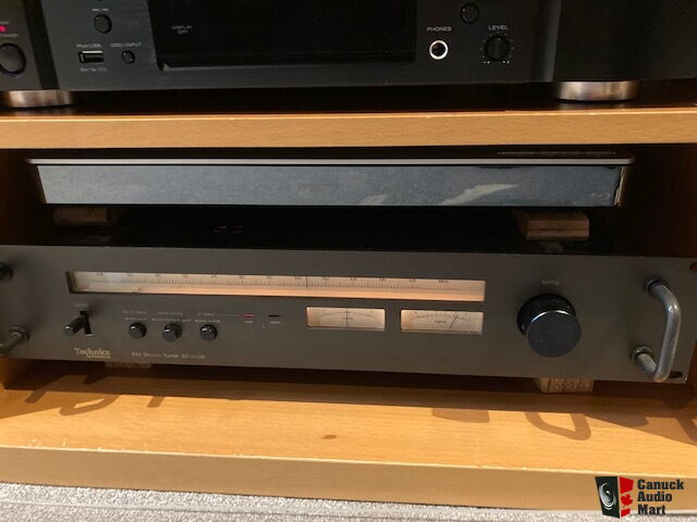 Technics ST 9030 FM stereo tuner Photo #3457389 - Canuck Audio Mart