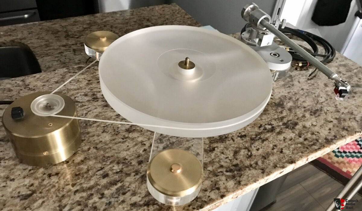 Clearaudio Solution turntable (cartridge priced separately) Photo ...