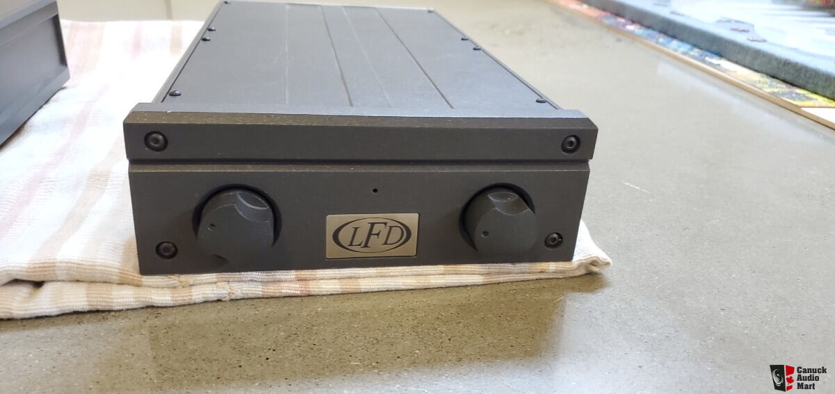 LFD DLS preamp with external power supply Photo #3489827 - UK Audio Mart