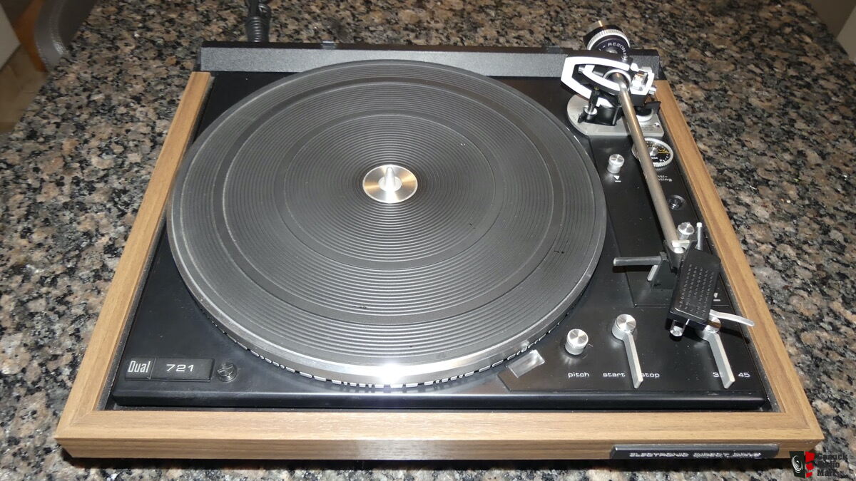 Dual 721 WOW! Photo #3497994 - Canuck Audio Mart