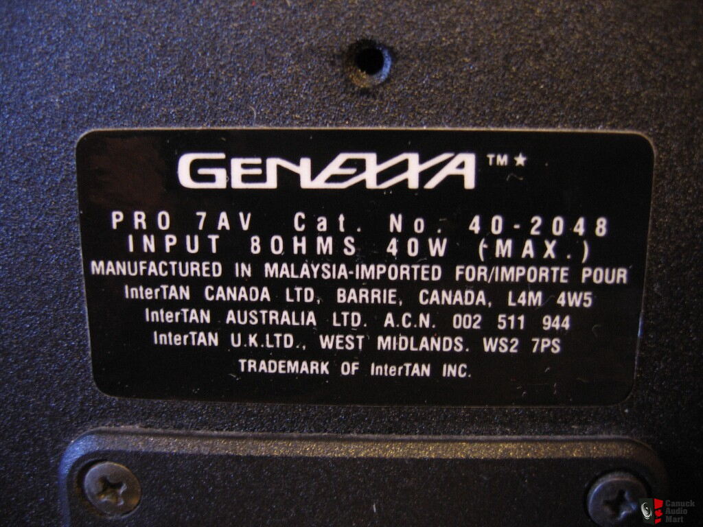 Genexxa PRO 7 AV mini bookshelf speakers (MINT CONDITION) Photo #350889 ...